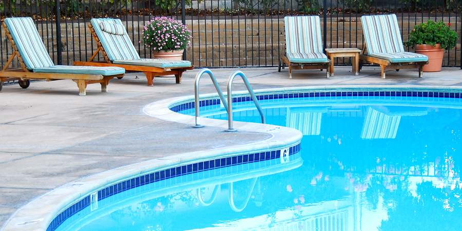 Backyard Swimming Pool: Good Idea or Bad Idea?